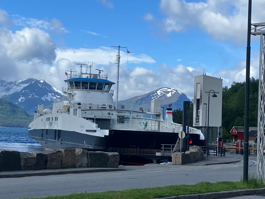 Norway: Mount Stranda and Alesund | Young Retiree Needs a Life